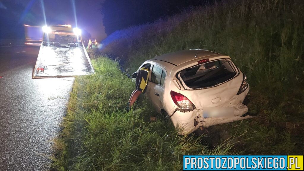 Wypadek busa i osobówki na opolskim odcinku na autostradzie A4.